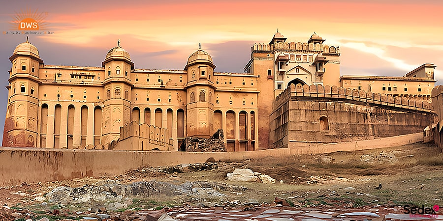 Explore Amber Fort: Discover History & Stunning Architecture